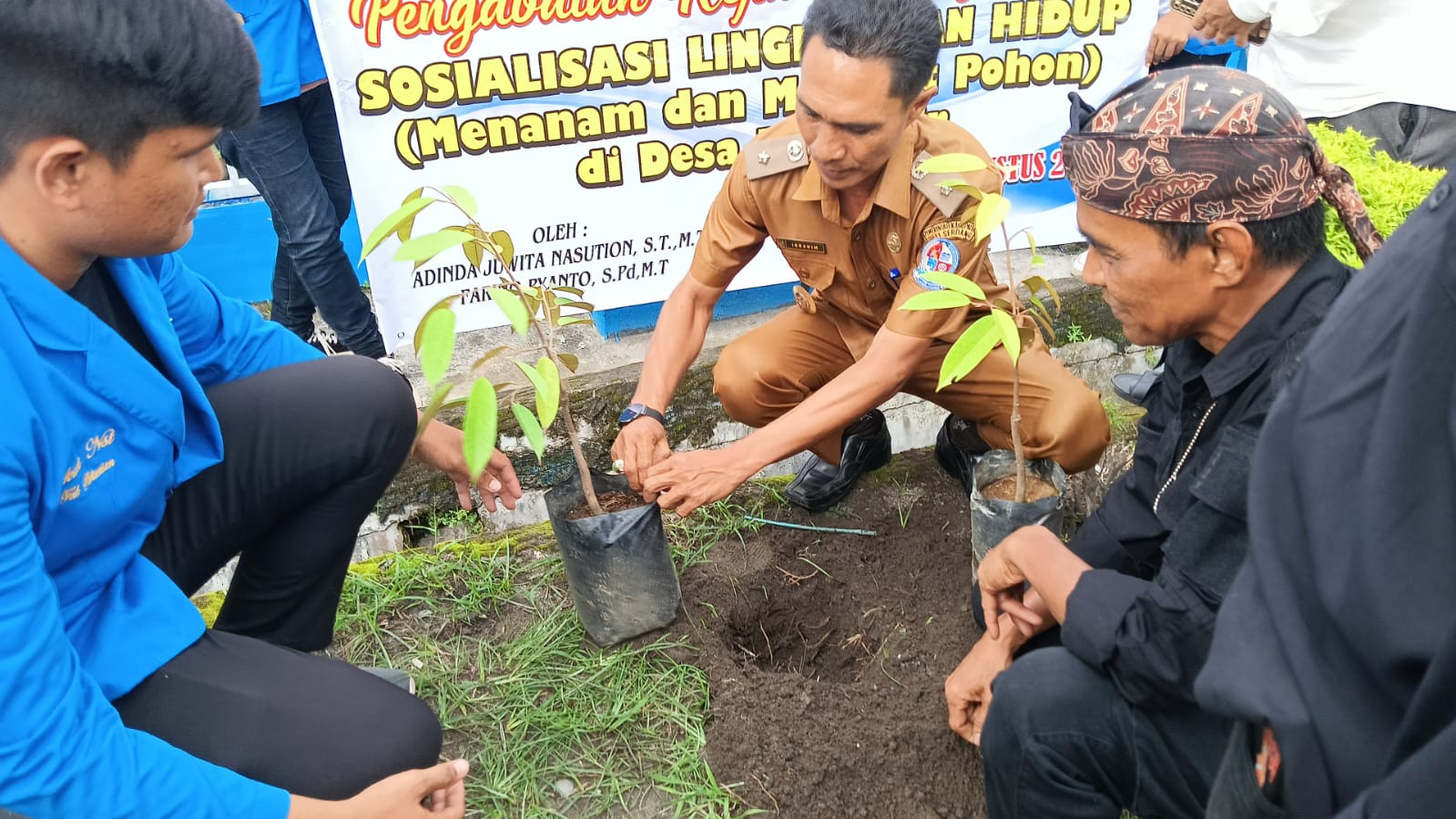 AMPHIBI Bersama Mahasiswa Al Azhar Medan Sosialisasi Lingkungan Bersih ...